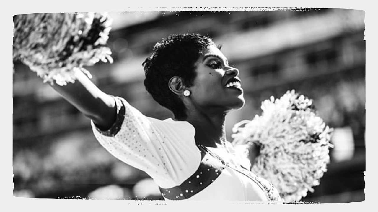 First Lady Whitney Bids Her Farewell