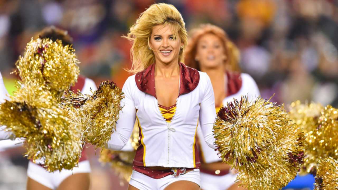 PHOTOS: First Ladies Cheer On The Redskins