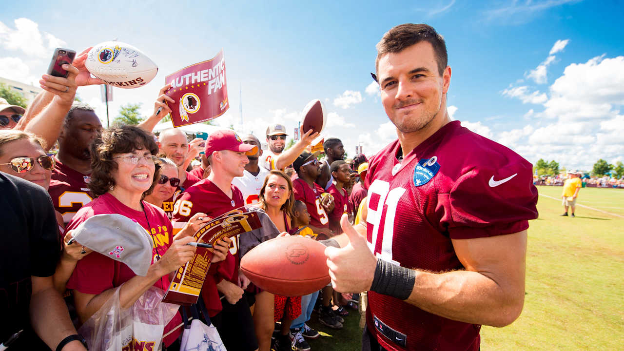 PHOTOS: 2018 Washington Redskins Training Camp Day 8, Fan Day