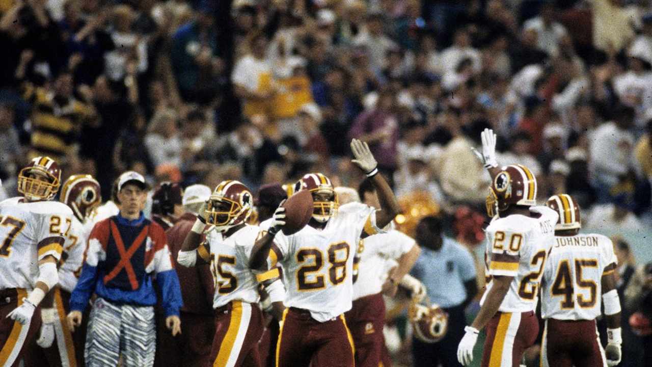Redskins Celebrate National High Five Day