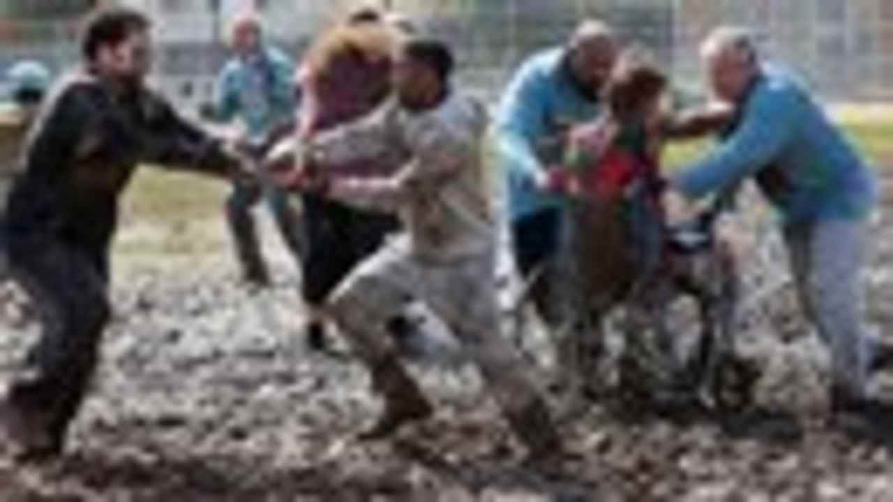 Riggins Discusses Role In 'The Wedding Ringer'