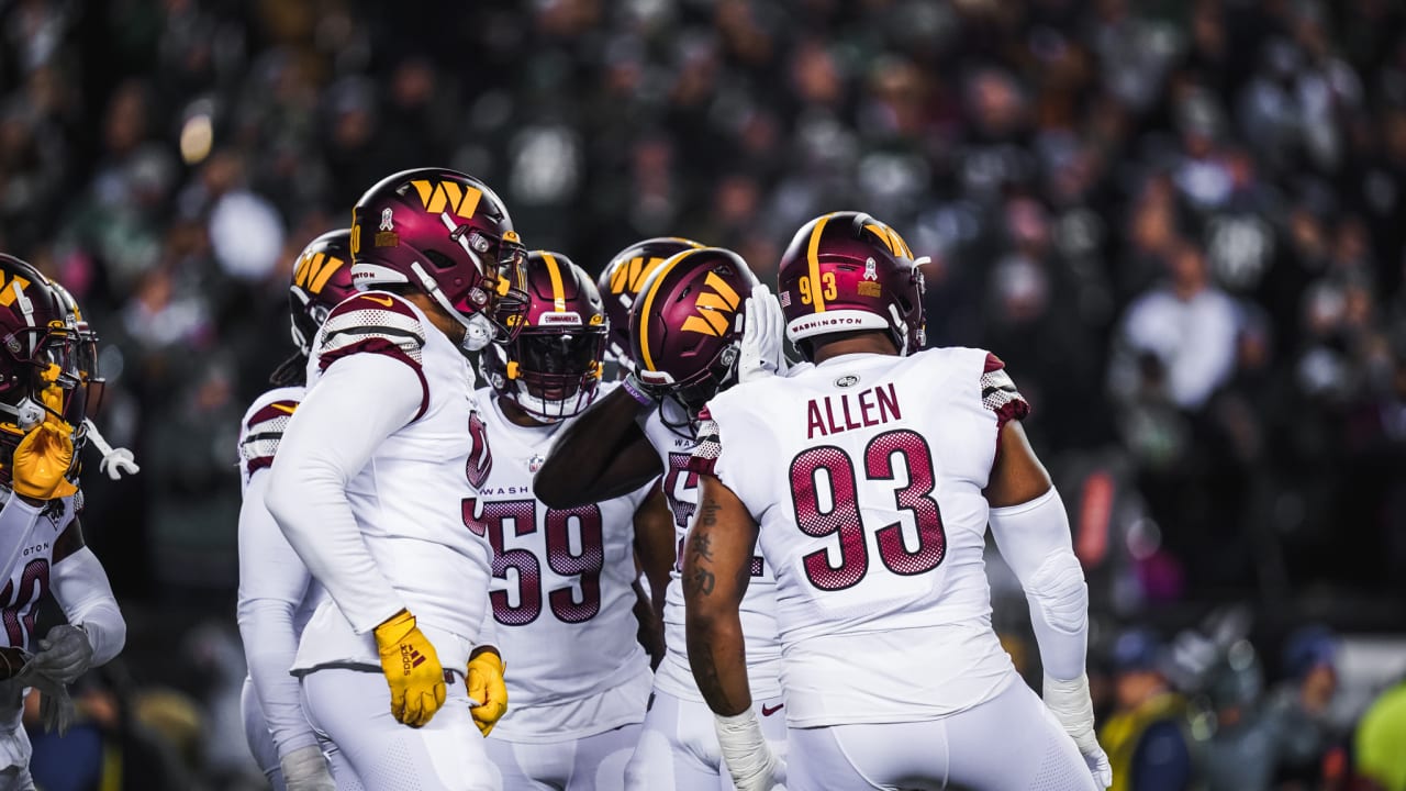 PHOTOS | Commanders vs. Eagles, Week 10