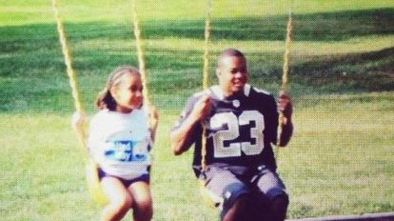 Pierre Thomas A Major Influence In His Community