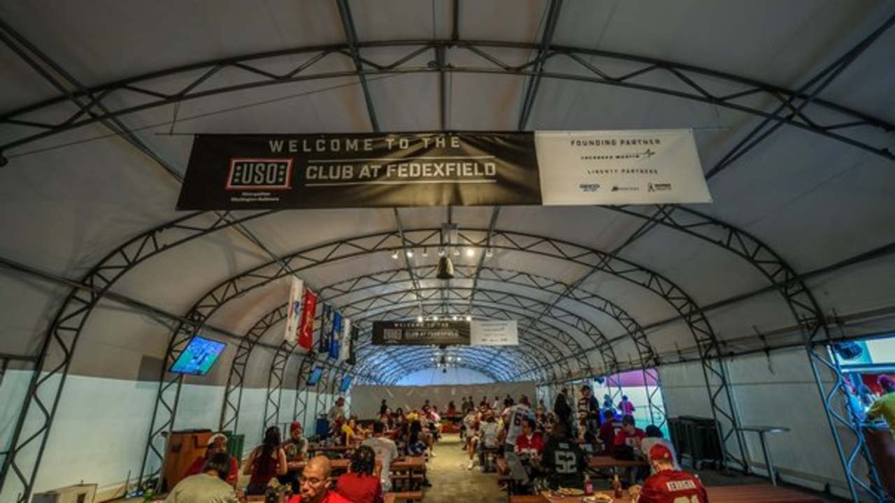 Recap: USO-Metro Club presented by Lockheed Martin, Redskins vs. Panthers