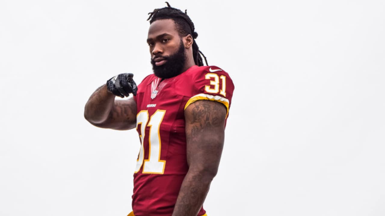 Behind The Scenes: Matt Jones' Photo Shoot