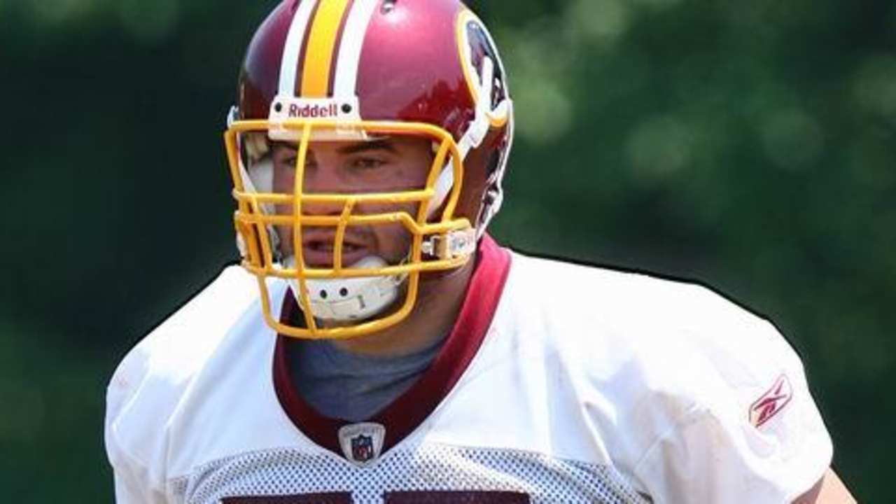 Rinehart Rejoins Offensive Line As Starter