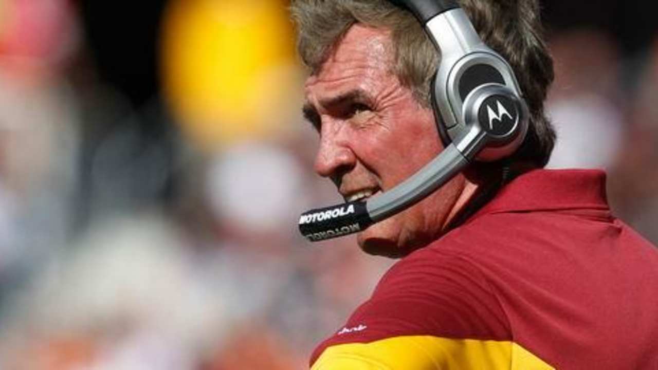 Drafting a First-Round Quarterback Has Risks, Rewards