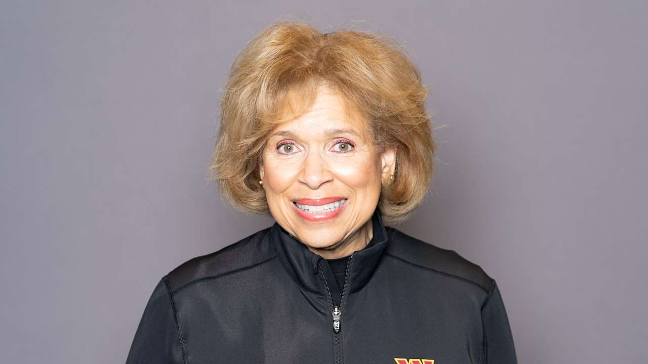 Dr. Barbara Roberts