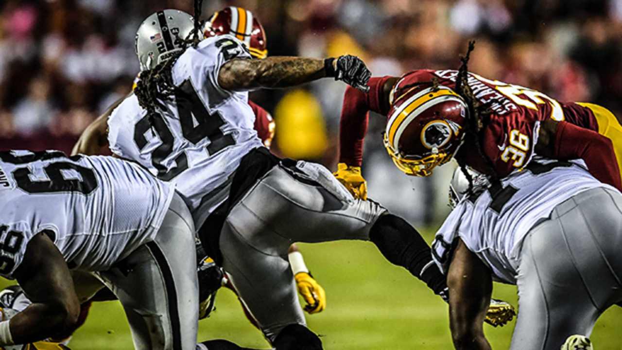 PHOTOS: Top Images From Redskins-Raiders, Week 3