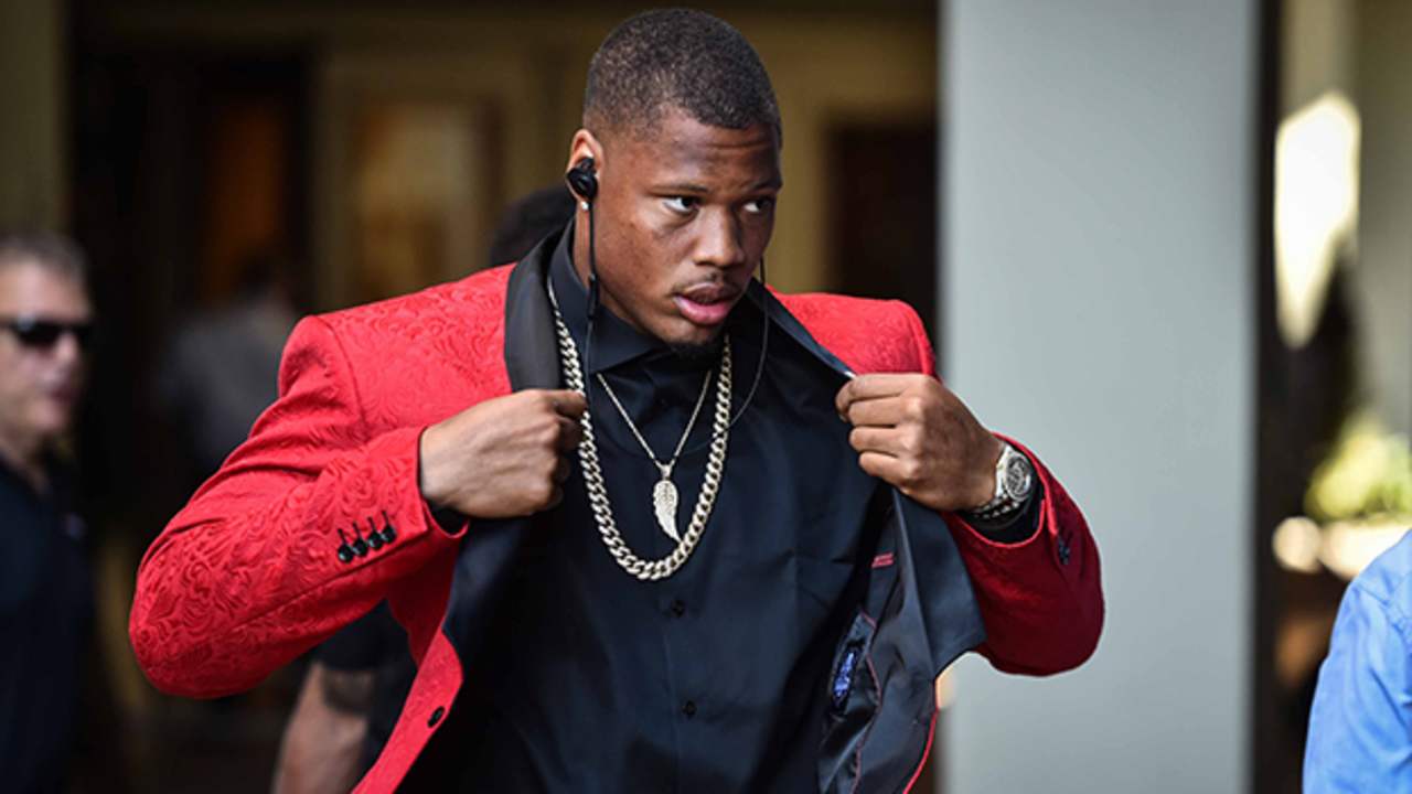 PHOTOS: Redskins Travel To Take On Chiefs