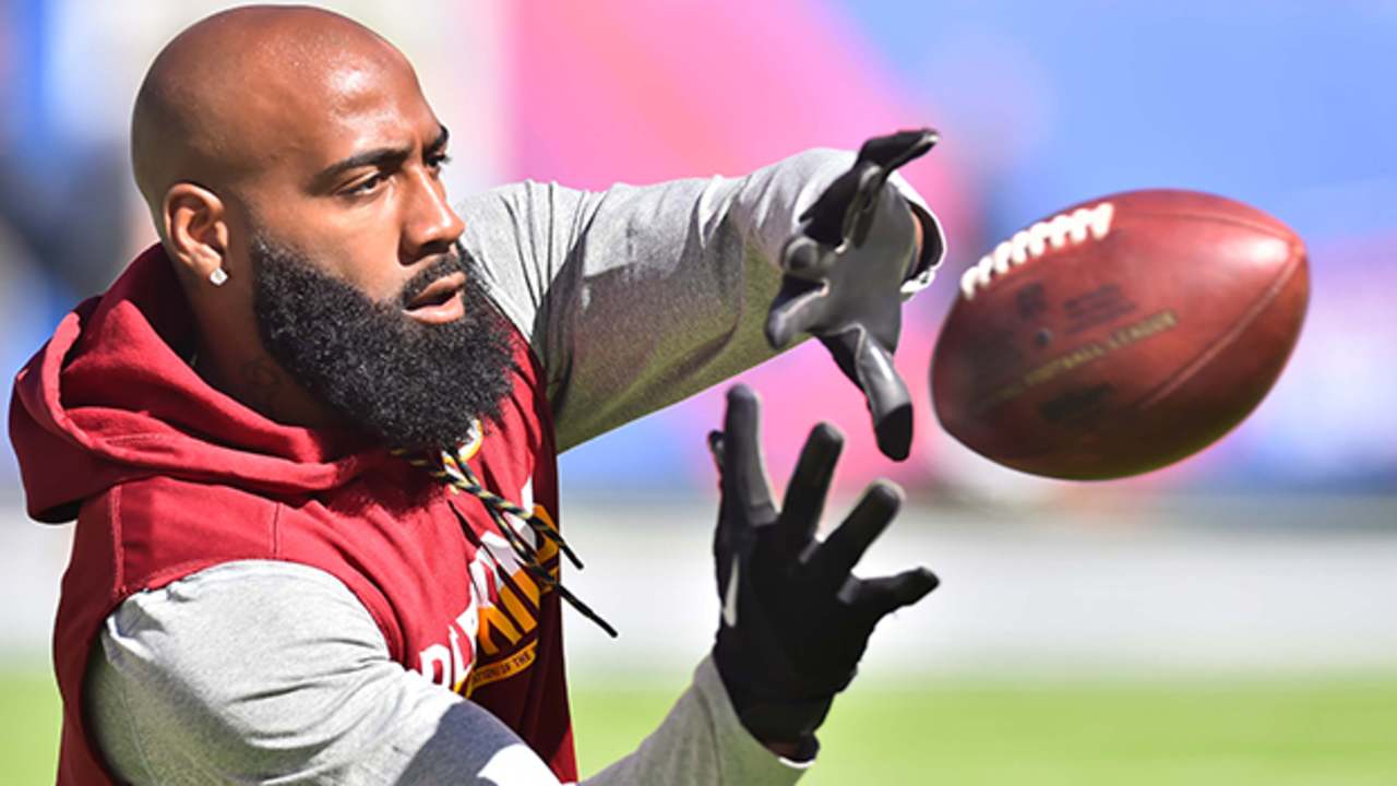 PHOTOS: Redskins Warm Up For Giants