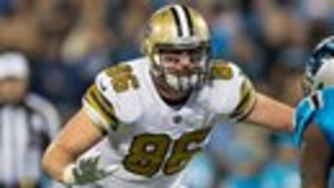 Saints Re-Sign TE John Phillips To One-Year Contract