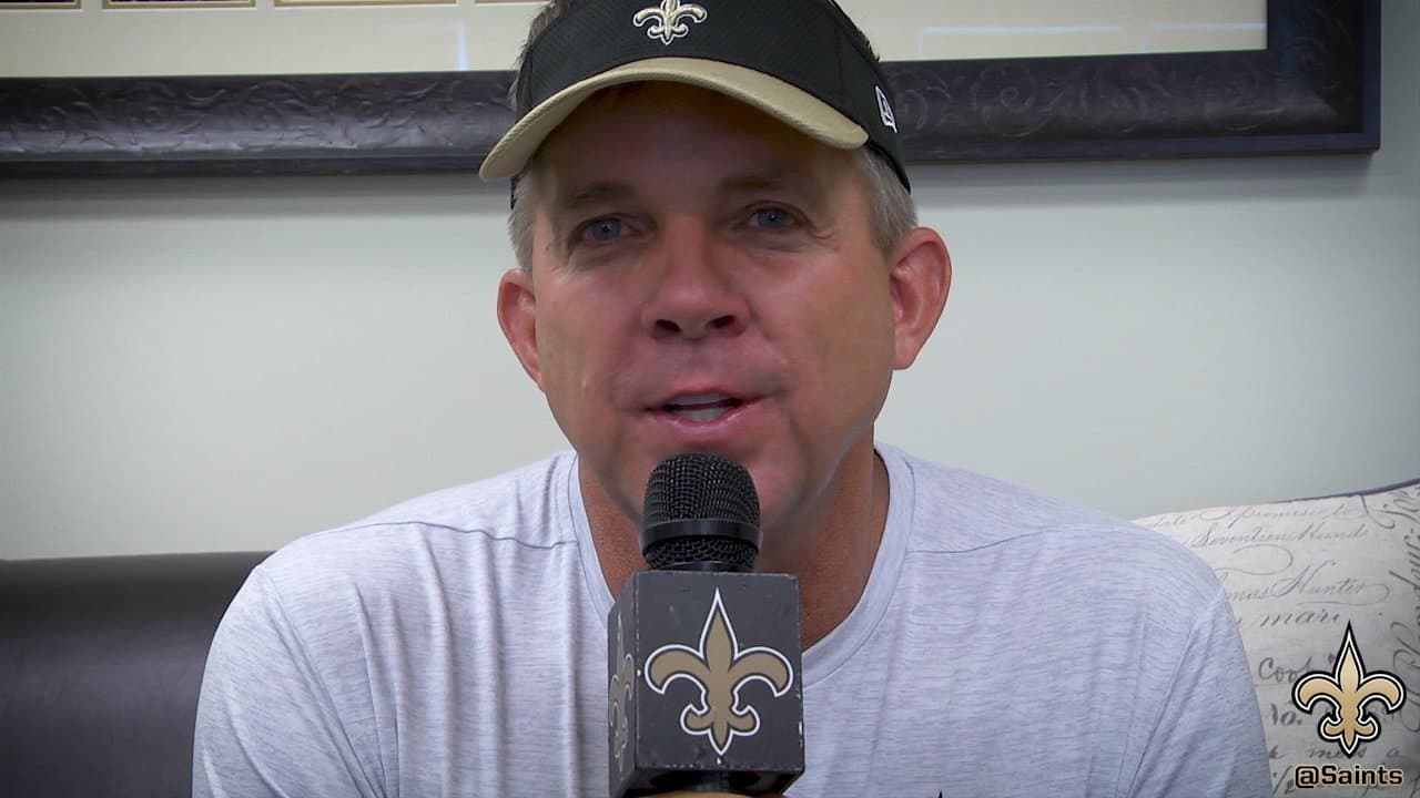 Coach Payton congratulates Jim Henderson