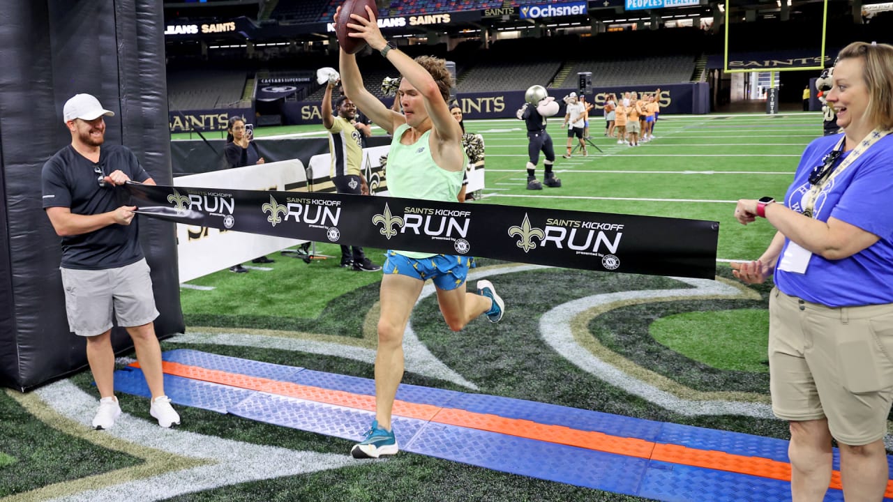 New Orleans Saints fans sprint toward the season with Kickoff Run