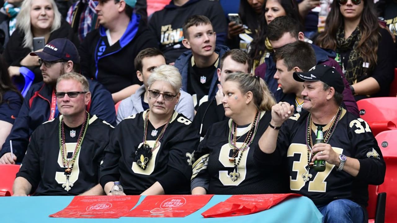 Week 4 Saints vs. Dolphins - Fans