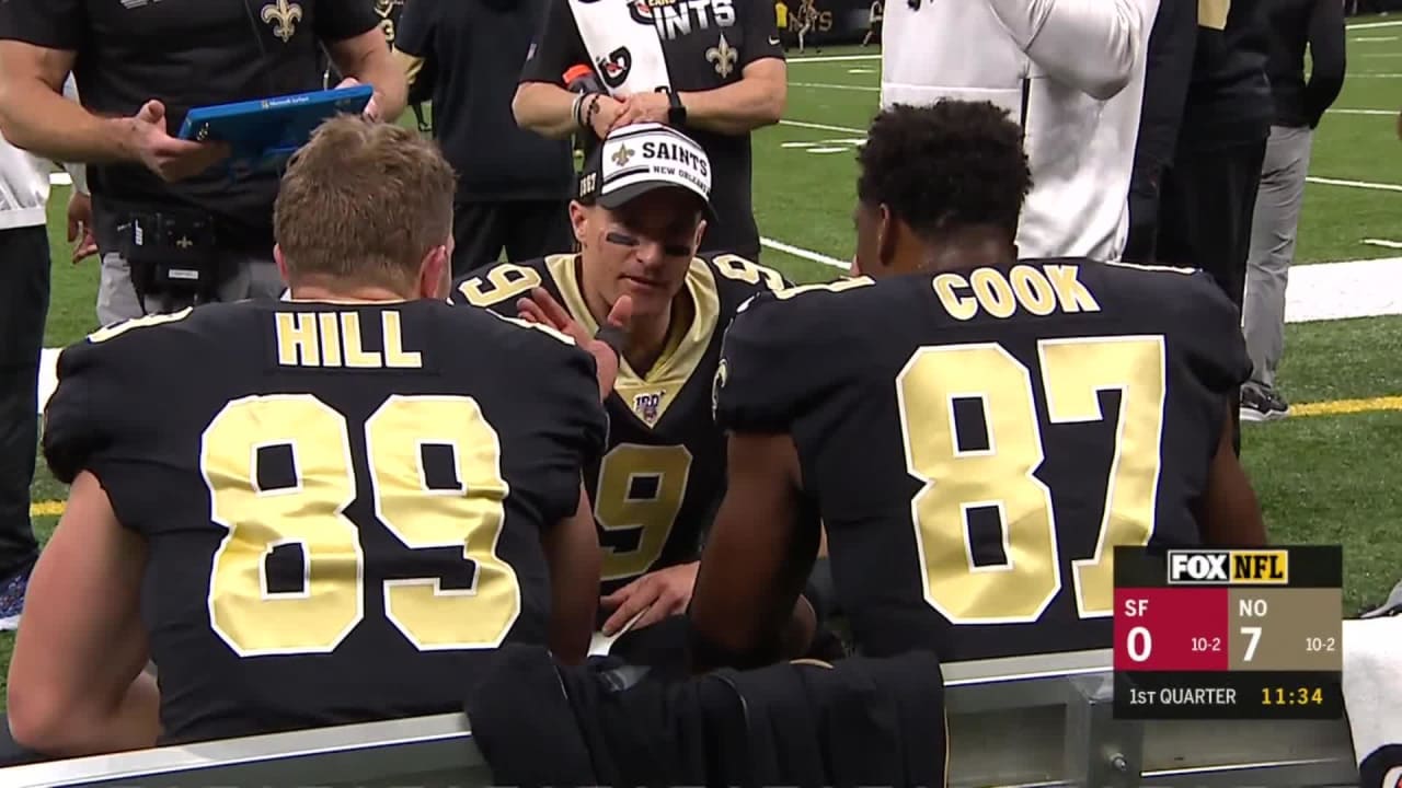 Brees hypes up Jared Cook on sidelines after TD