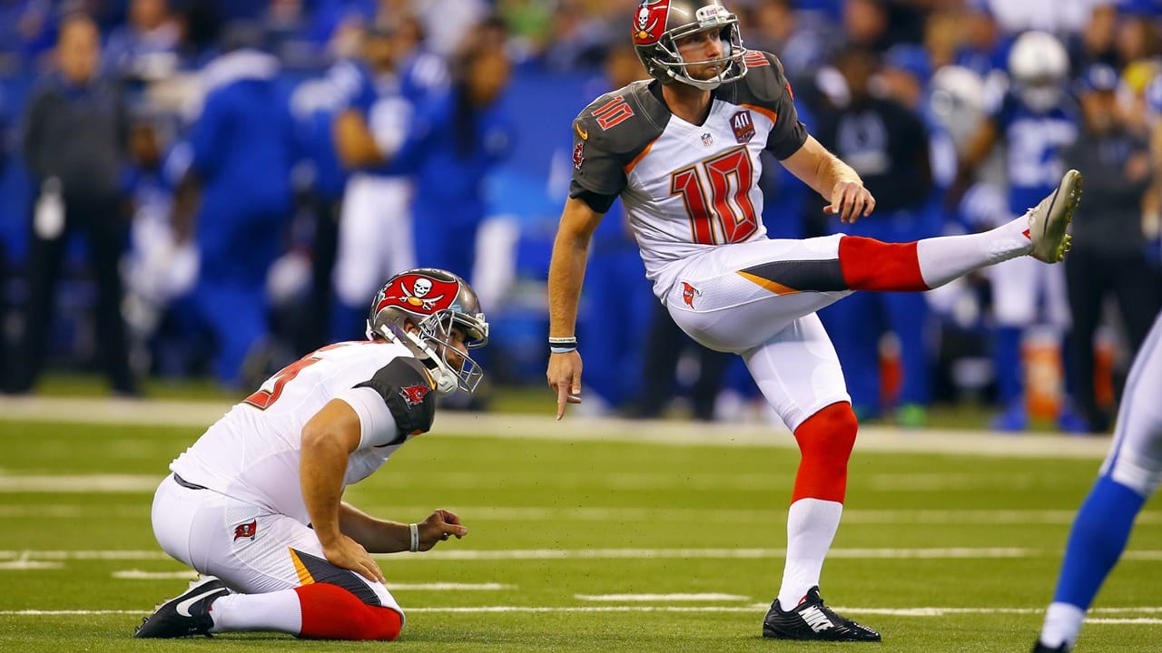 Photos of new Saints kicker Connor Barth