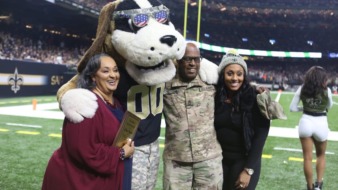 Saints, Crown Royal surprise local family with a military homecoming