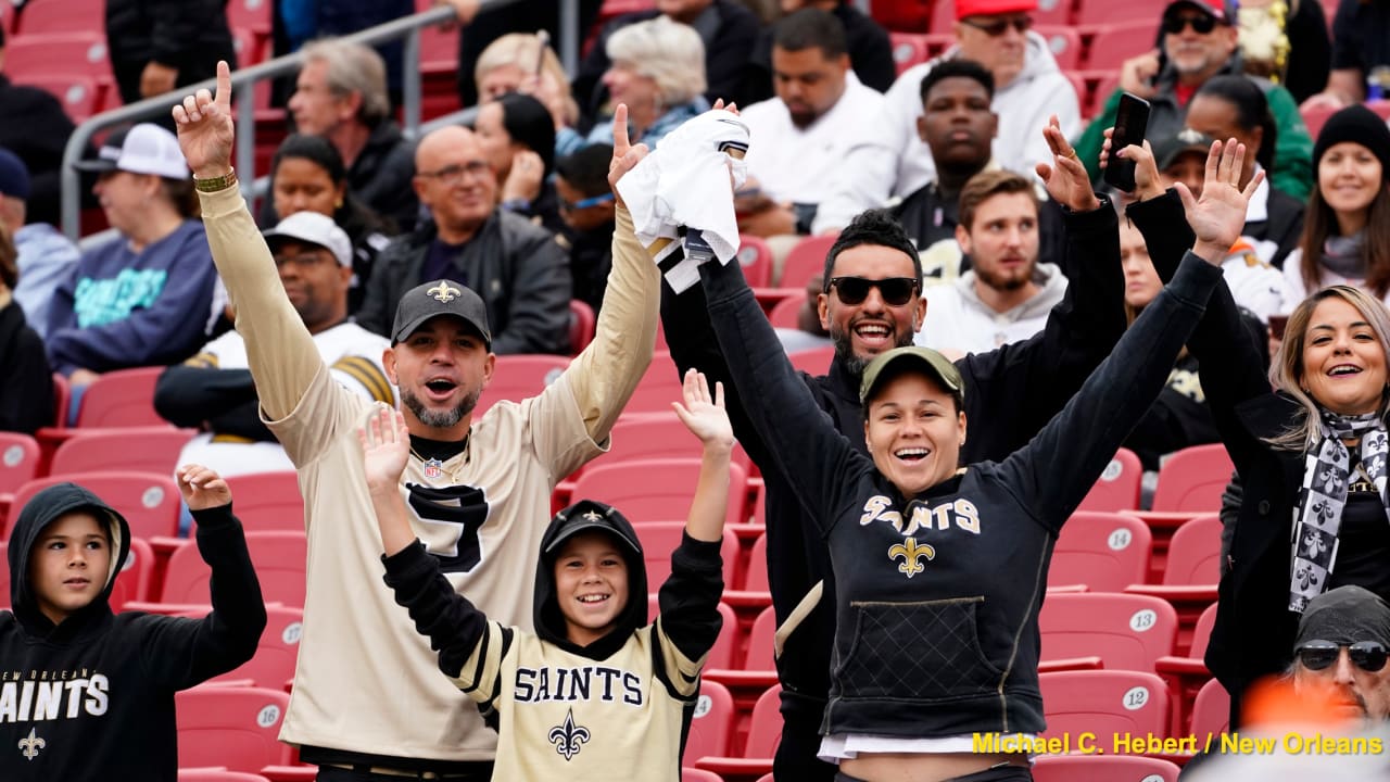 Photos: Saints Fans & Sideline Guests | Saints-Buccaneers Week 11 2019