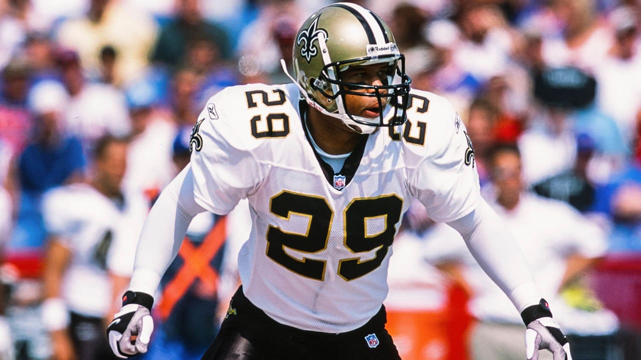 Q&A With Sammy Knight