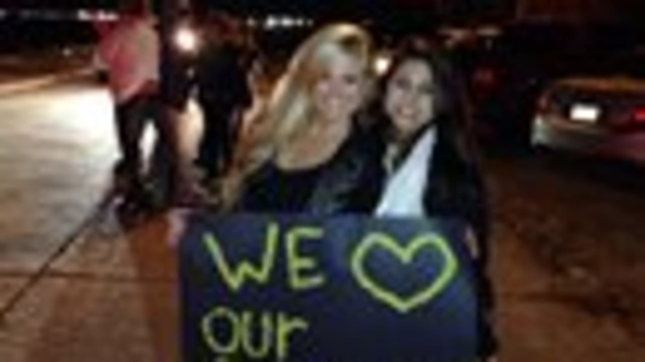 Fans welcome New Orleans Saints home early Sunday morning as season ...