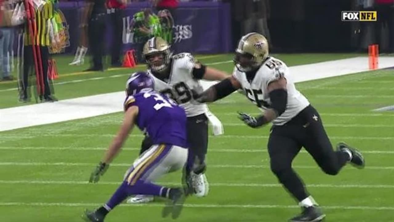 Josh Hill tight end screen for 22 yards