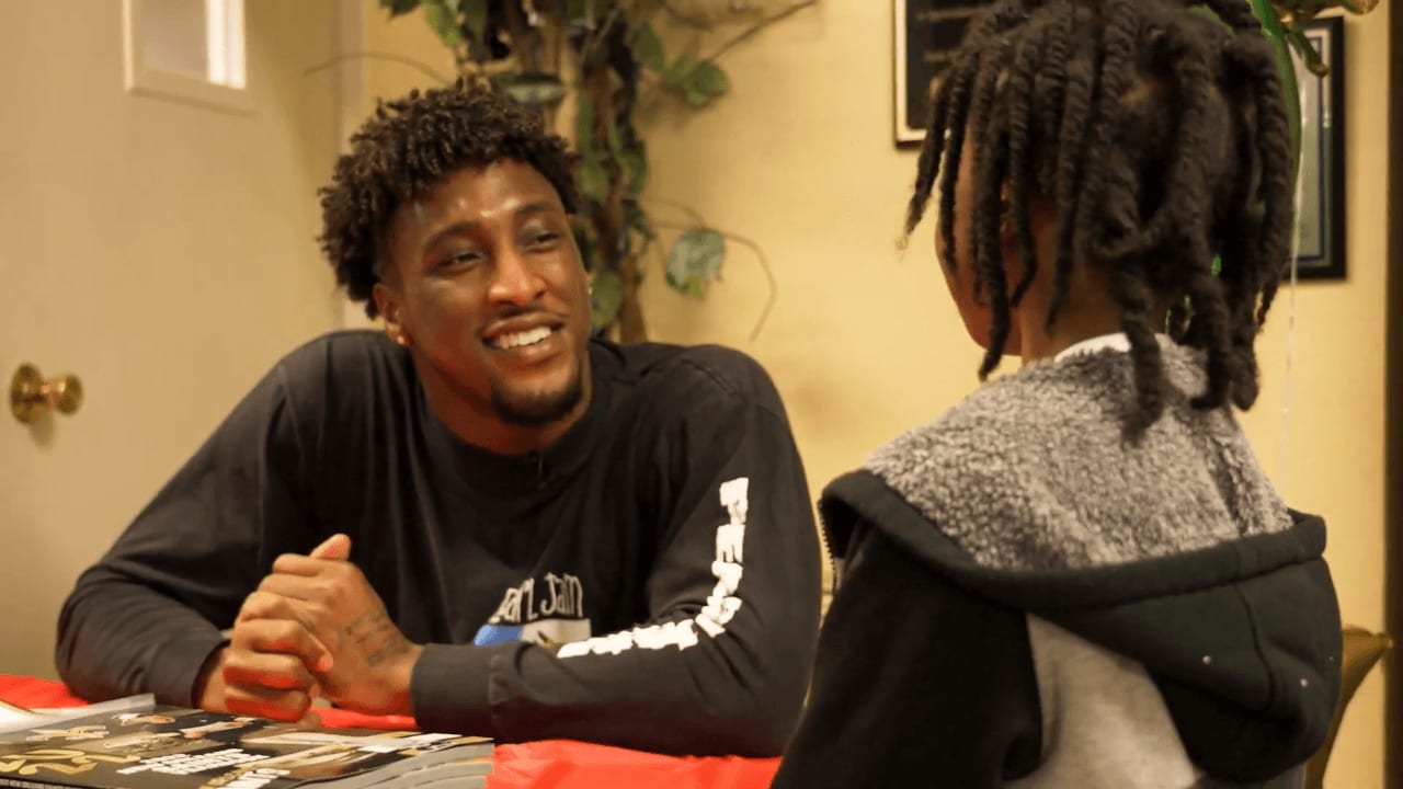 Michael Thomas & Andrus Peat giveaways | 2022 Saints Player Spotlight ...