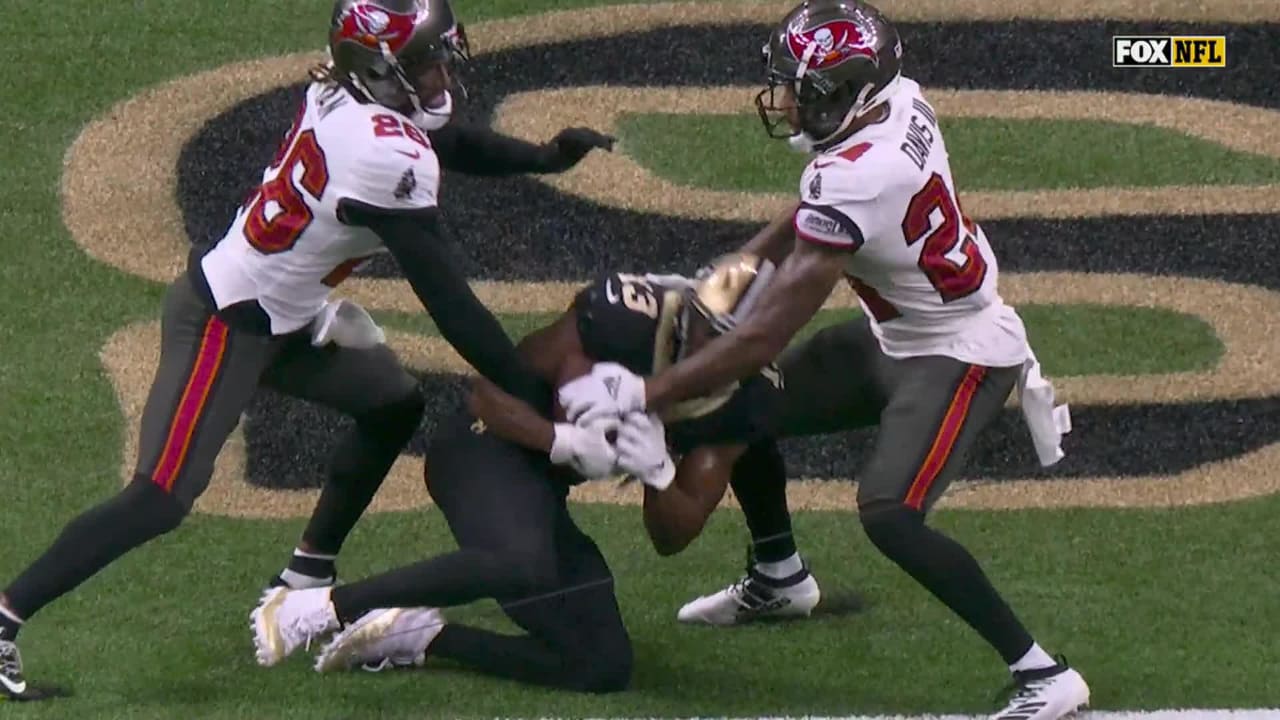 Michael Thomas tough TD catch in traffic - Saints vs Buccaneers ...