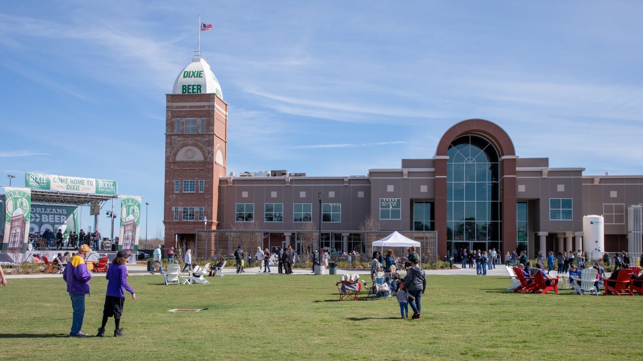 Saints Owner Gayle Benson hosts Grand Opening of Dixie Beer