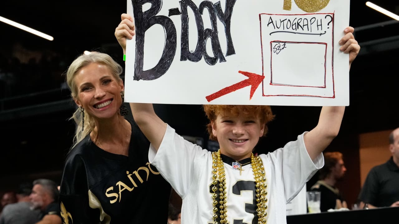 Photos: Best of Saints Fans vs. Buccaneers | 2023 NFL Week 4