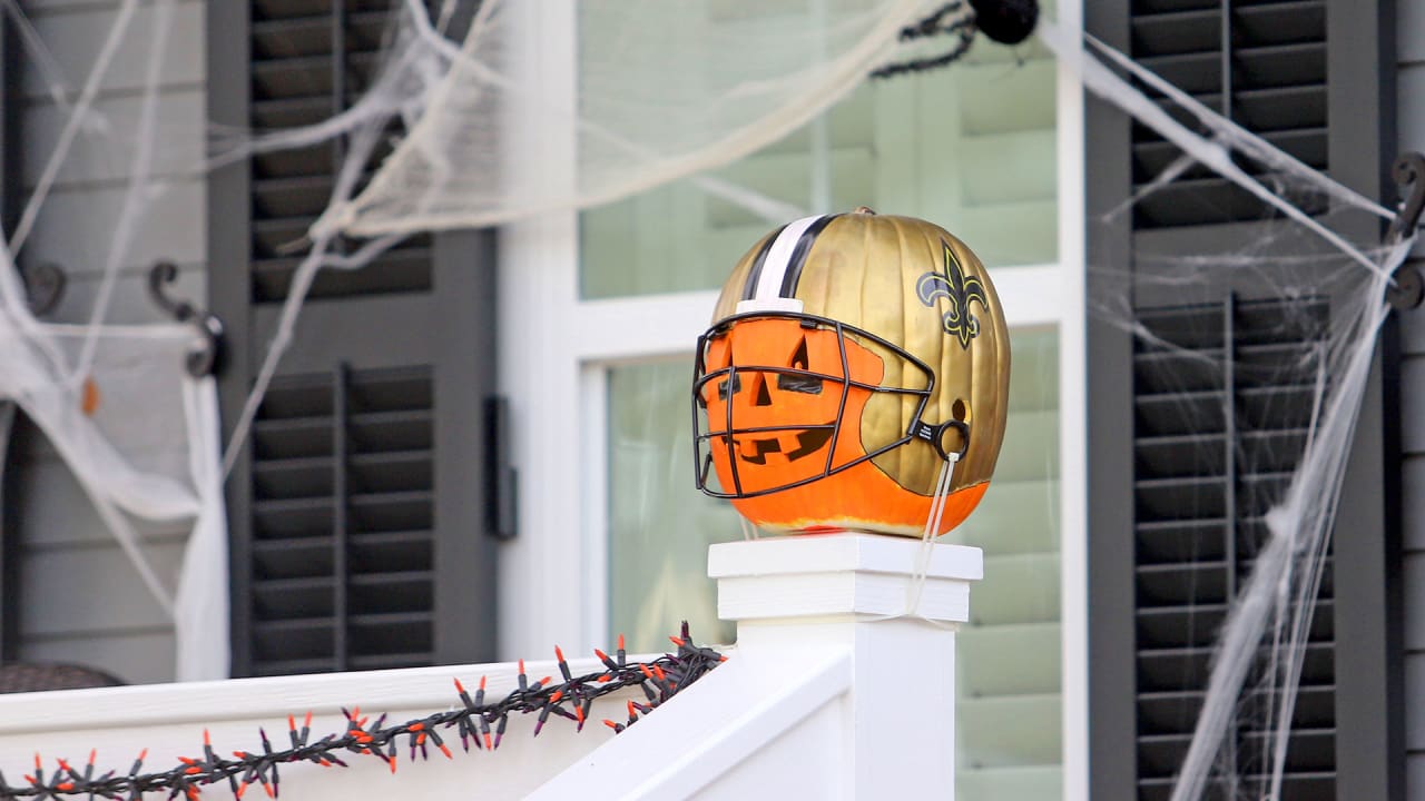 Boo Orleans: Saints fans celebrate Halloween around the city in 2021