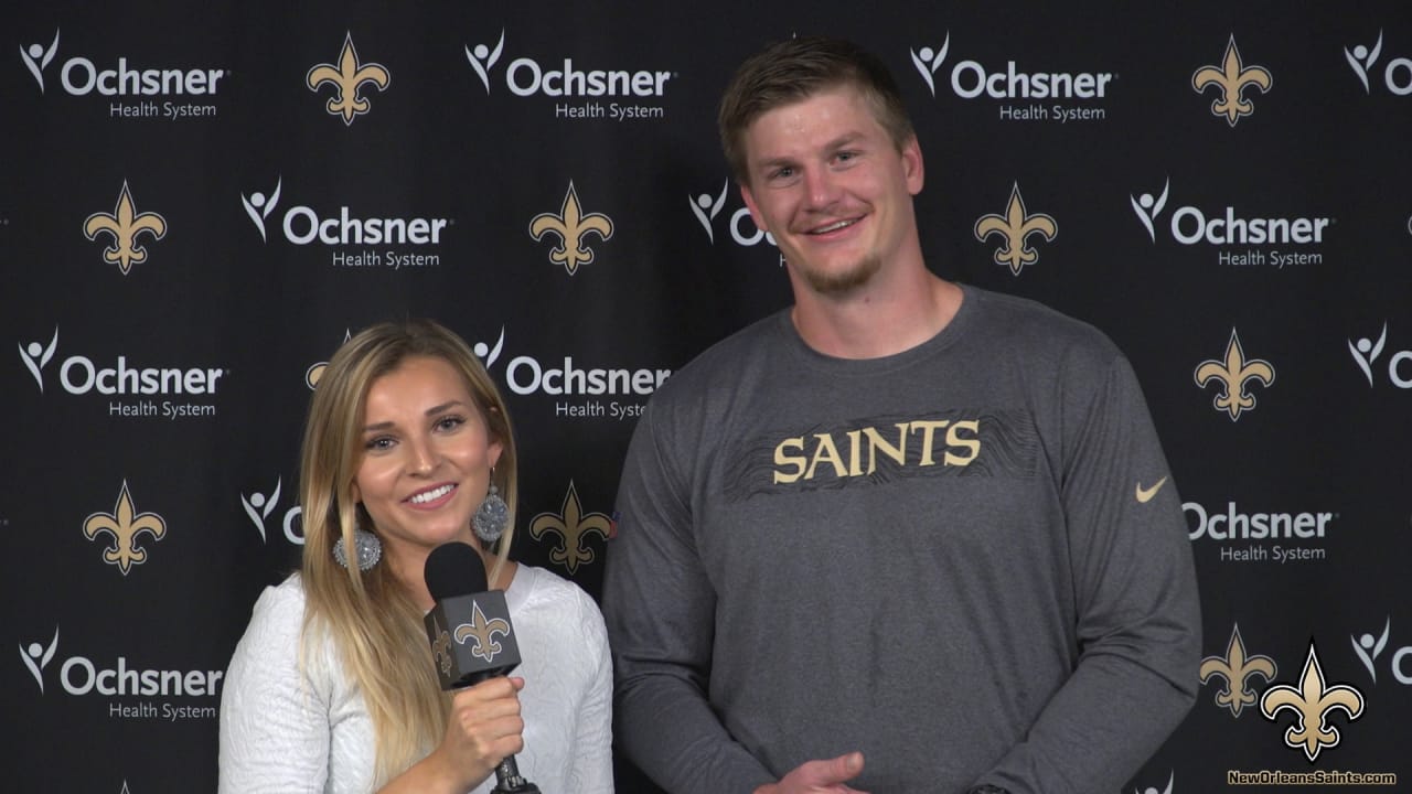 Mitchell Loewen helps save trapped man from vehicle