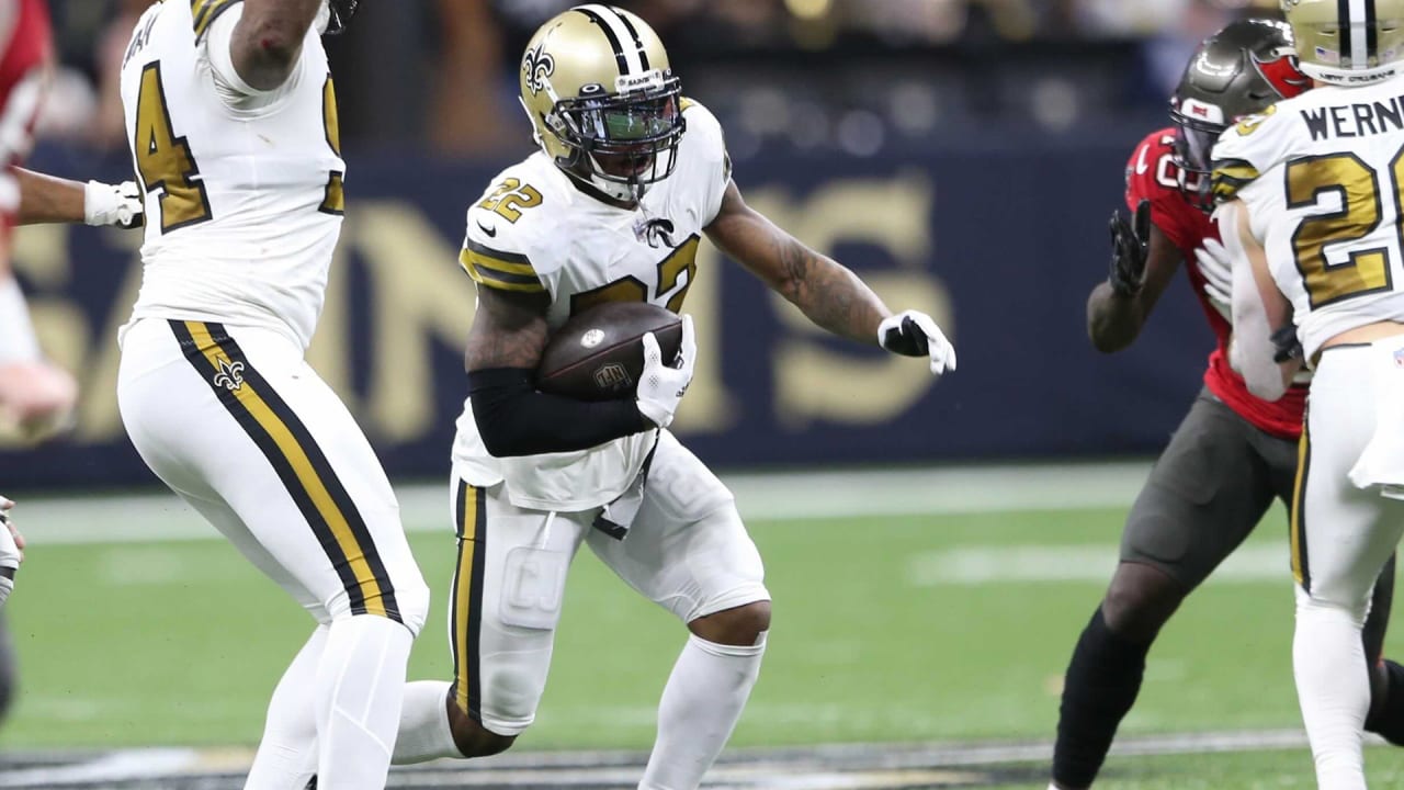 CJ Gardner-Jonhson with a HUGE interception off Tom Brady | Saints-Bucs ...