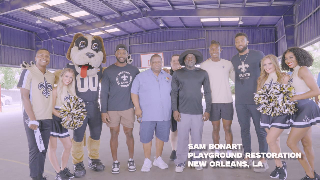 Watch Saints WRs help restore Sam Bonart Playground in New Orleans
