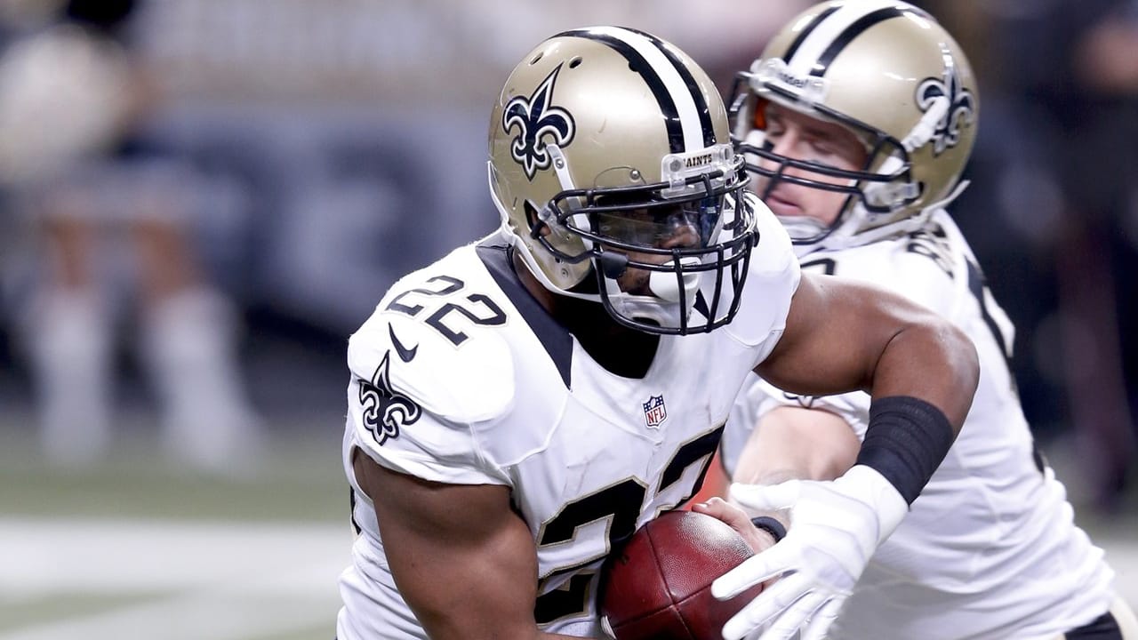 Mark Ingram runs for a 34-yard gain