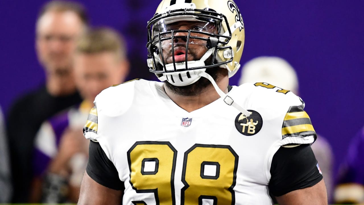 New Orleans Saints defense showing signs of rounding into form