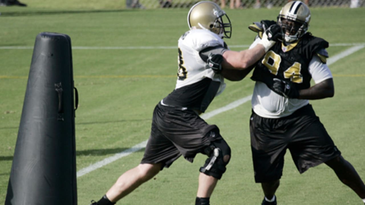 Stinchcomb Anchors Saints Offensive Line