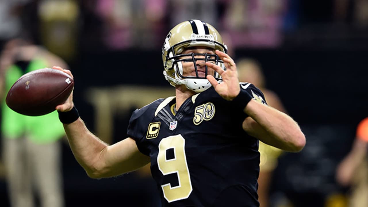 Drew Brees third player in NFL history with 450 touchdown passes
