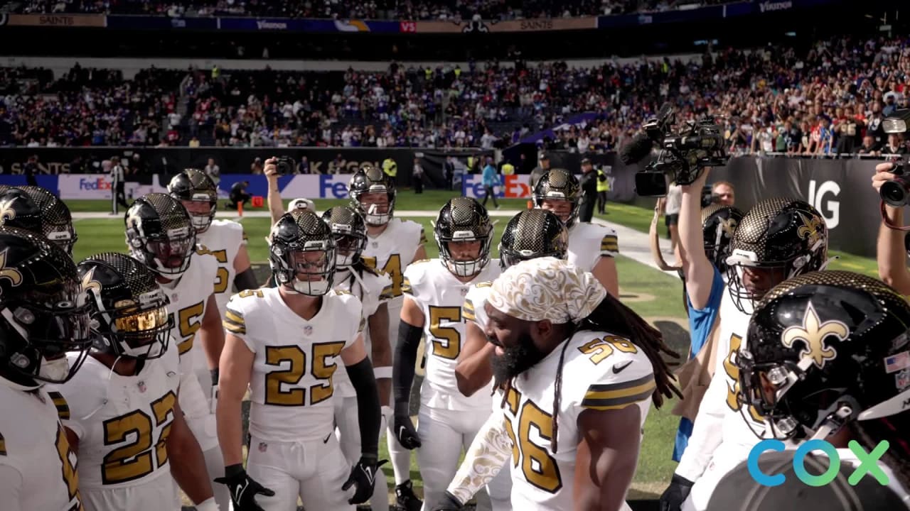 New Orleans Saints Pregame Huddle at Minnesota Vikings | 2022 NFL Week 4