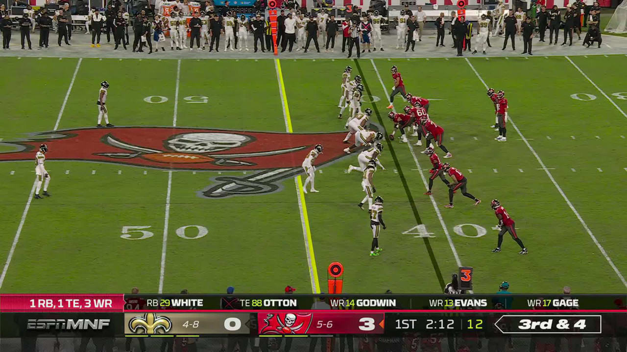 Demario Davis' hit-stick PBU forces Bucs to punt on second drive - Bucs ...