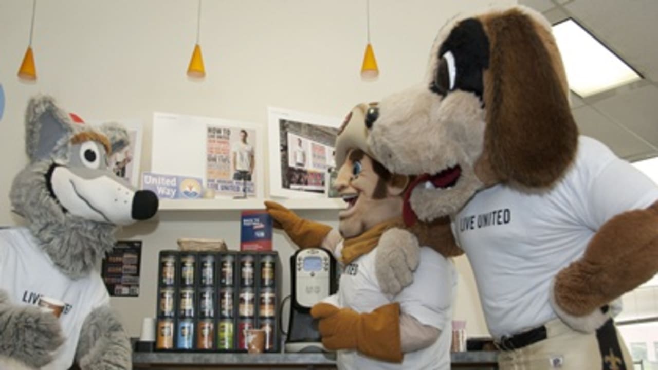 Mascot Gumbo Participates in LIVE UNITED Campaign