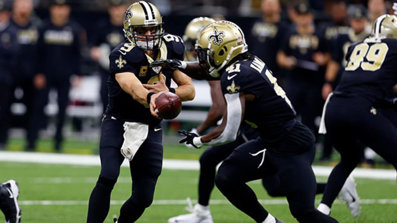 Drew Brees and Alvin Kamara win Week 11 awards