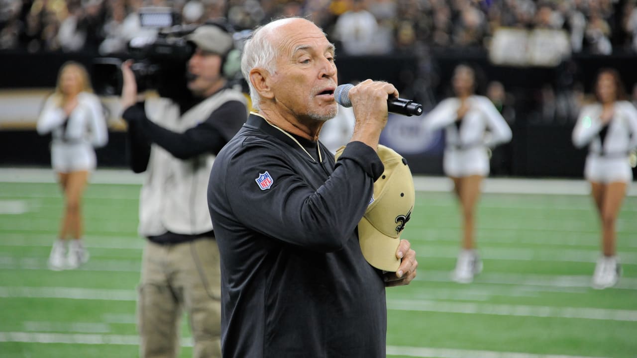 Jimmy Buffett National Anthem | New Orleans Saints vs. Los Angeles Rams ...