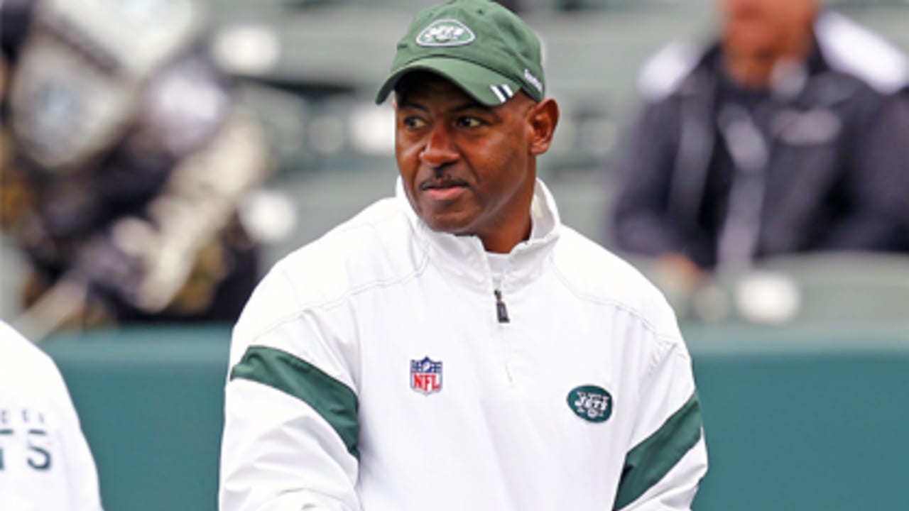 Saints Name Henry Ellard as Wide Receivers Coach