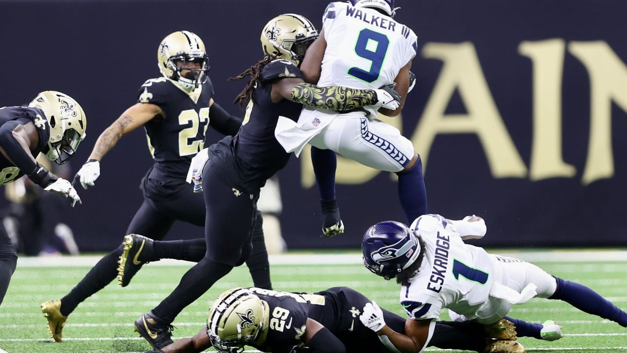 Halftime update: Seattle Seahawks 19, New Orleans Saints 17 | 2022 NFL ...