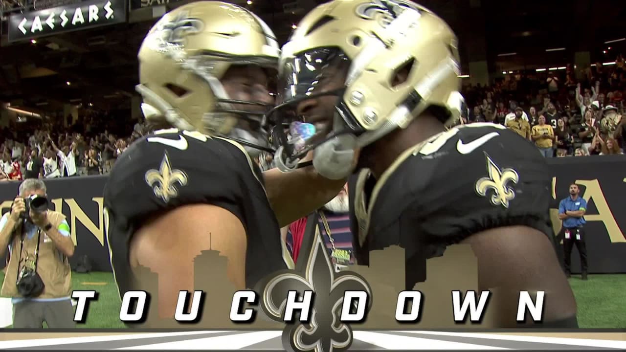 NFL Preseason: Saints QB Jake Haener rolls out on the touchdown pass to ...