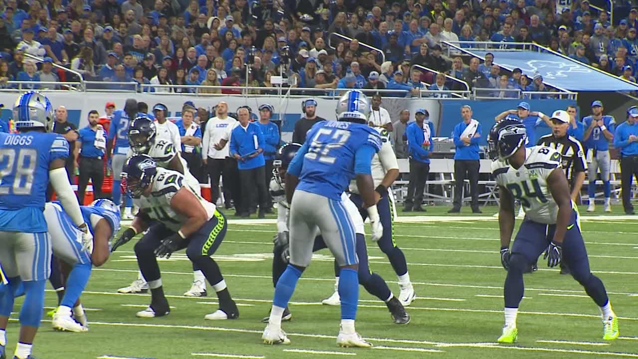 Raible Call of the Game: David Moore Catches 15-Yard Touchdown Pass