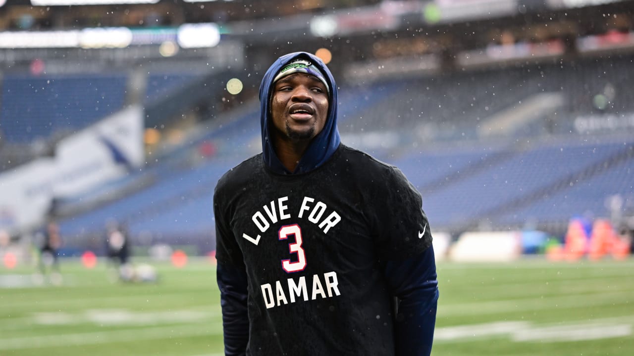 Seahawks Honor Damar Hamlin Pregame