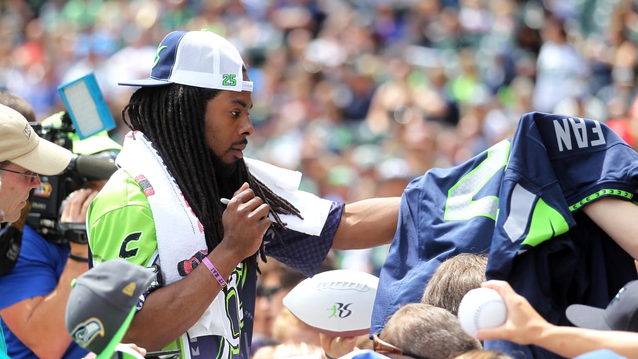 Celebrities Step Up For A Good Cause At Seahawks Cornerback Richard ...