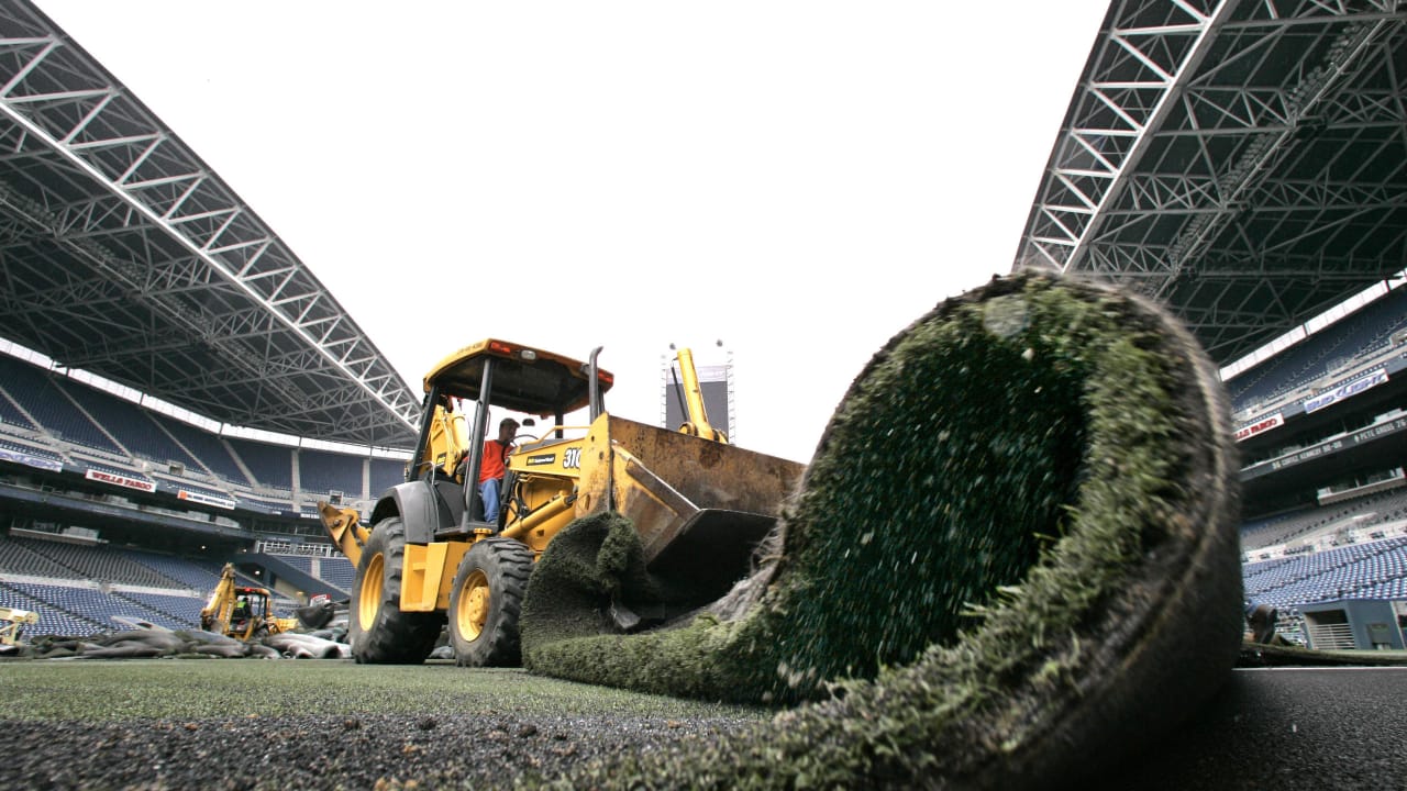 On This Date: FieldTurf Installation Completed at CenturyLink Field